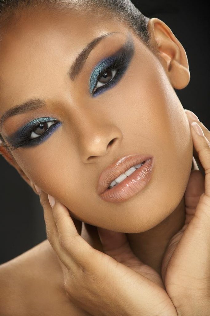 Maquiagem para pele negra: como fazer passo a passo