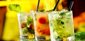 Aprenda a fazer 11 deliciosos drinks com vodka