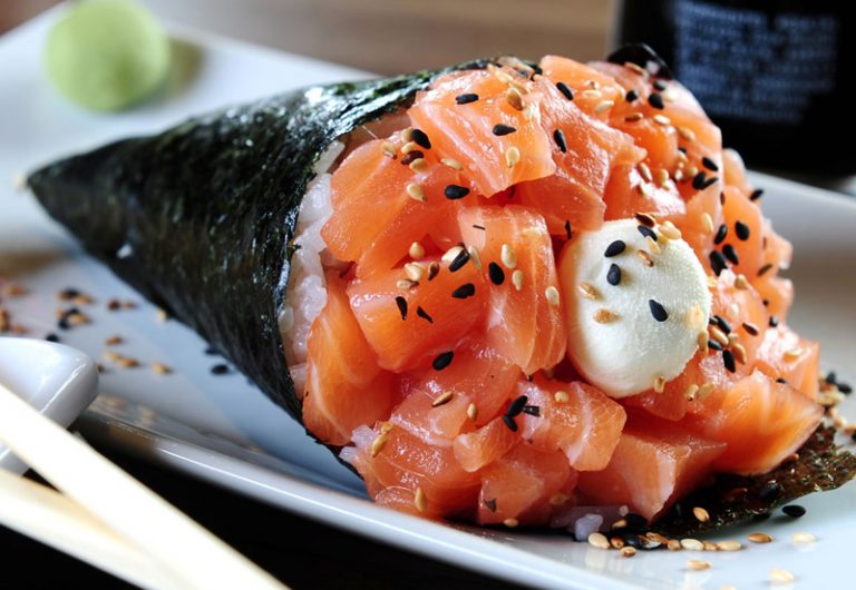 Como fazer temaki: confira receita e 7 dicas para não errar - Tudo Ela