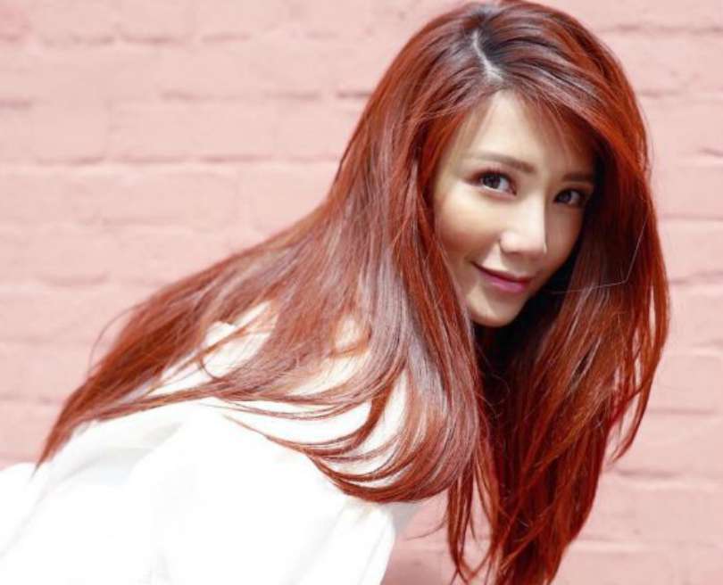 Cabelo acaju: confira dicas para aderir ao ruivo sensação do momento!