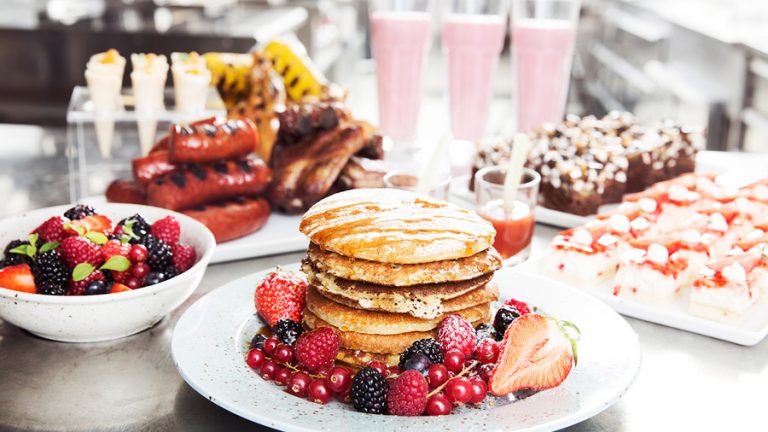 Brunch: origem, o que é e como organizar um! - Tudo Ela