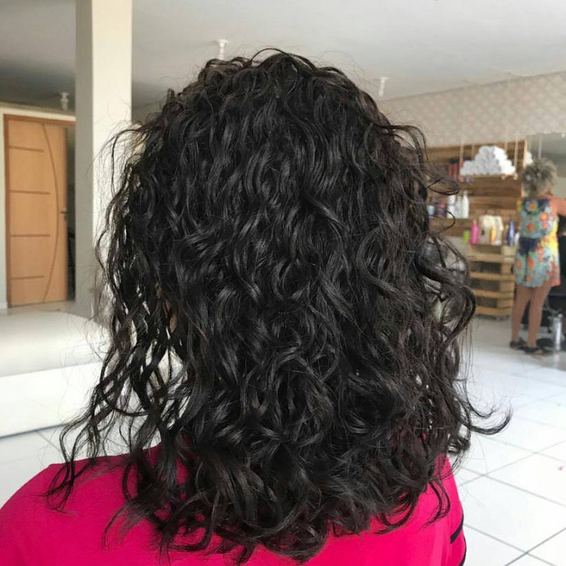 Permanente afro: como fazer, dicas e cuidados - Tudo Ela