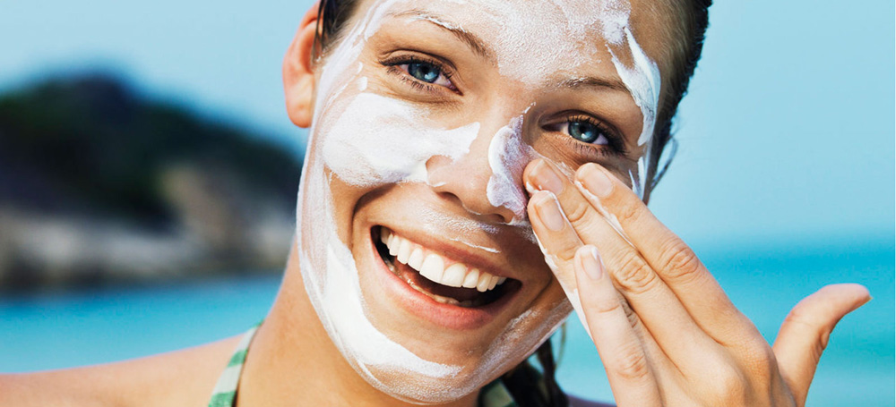 Como aplicar protetor solar no rosto? - Tudo Ela